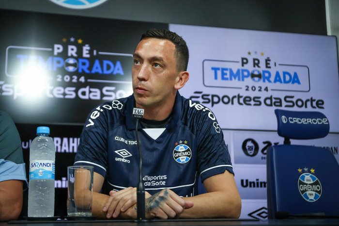 Grêmio toma decisão sobre o futuro dos goleiros em 2025